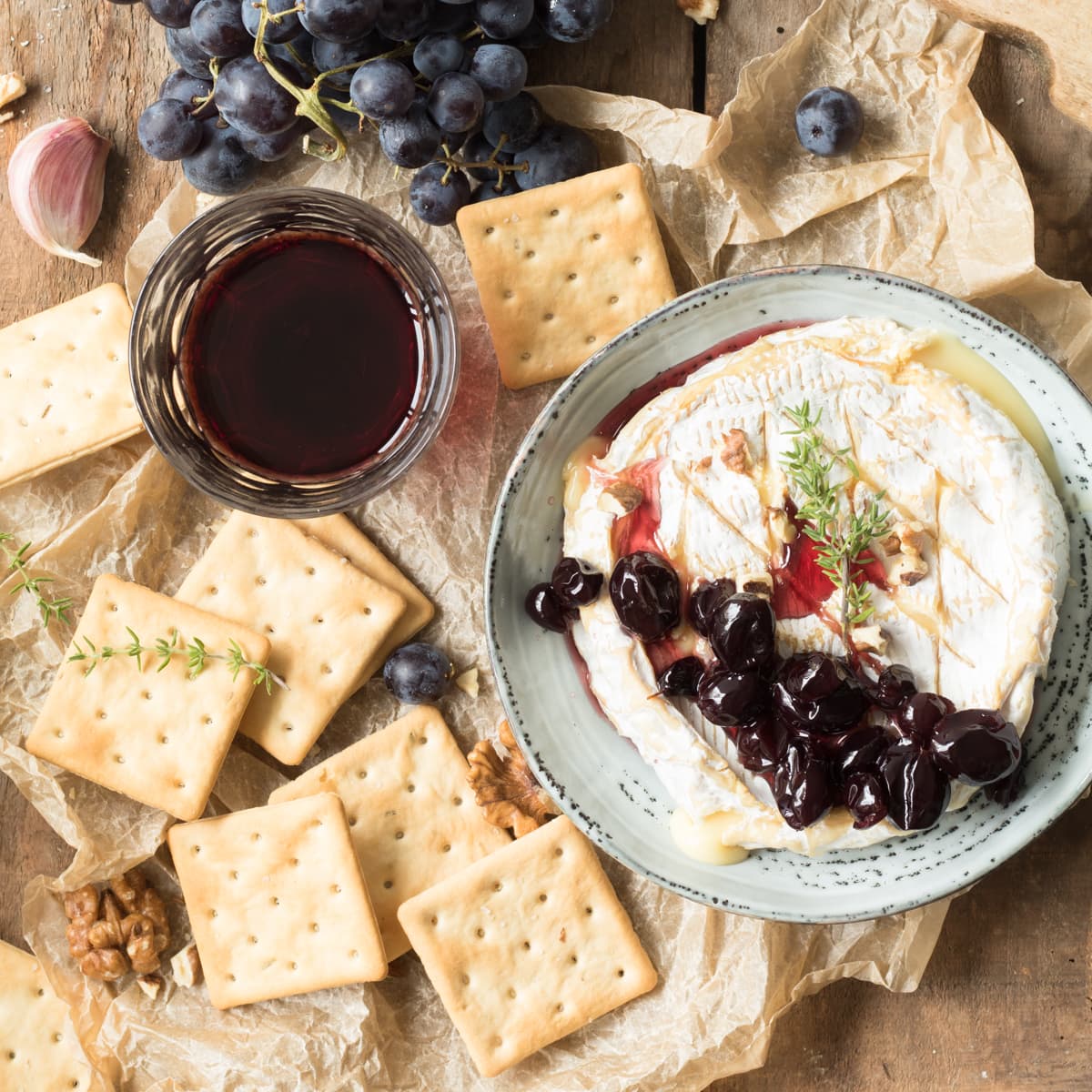 Camembert rôti aux raisins confits - Cook 'n Crunch